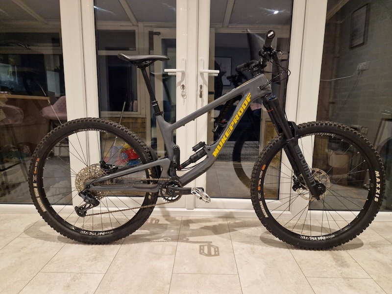 2022 Nukeproof Giga 290, Large For Sale