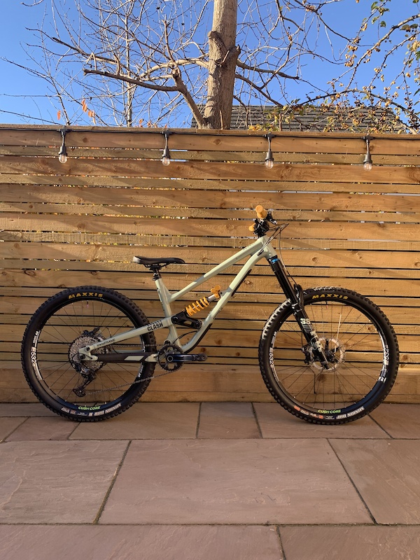2021 Commencal clash essential (medium) For Sale