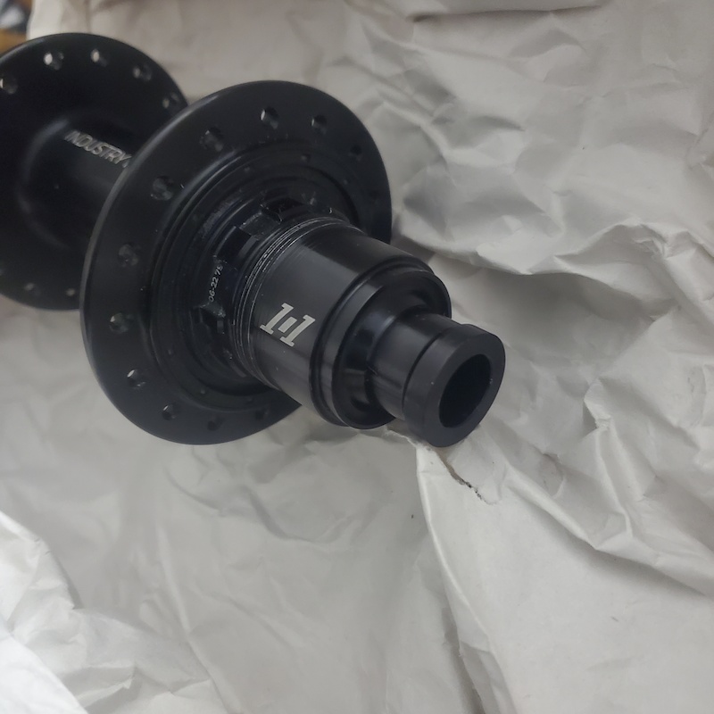 2023 I9 1/1 Rear Hub 32H For Sale