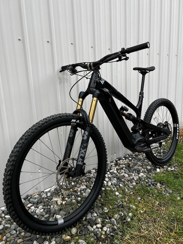 2022 BRAND NEW YT Decoy E-bike Core 4 Black Magic MX wheels For Sale