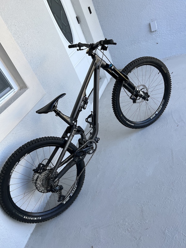 2022 Meta Commencal SX (essential) dark slate For Sale