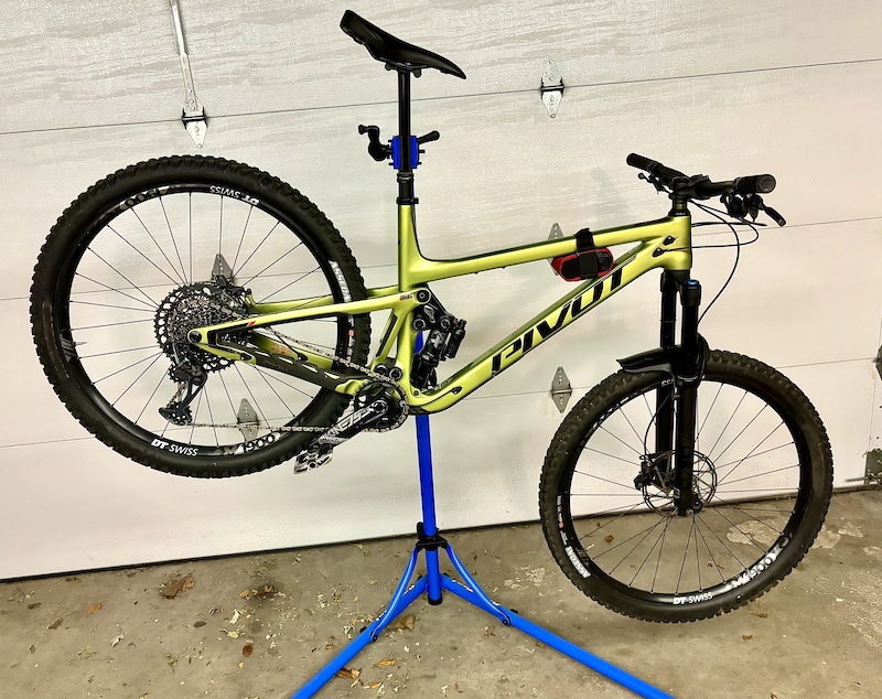 2023 Pivot Switchblade XL For Sale