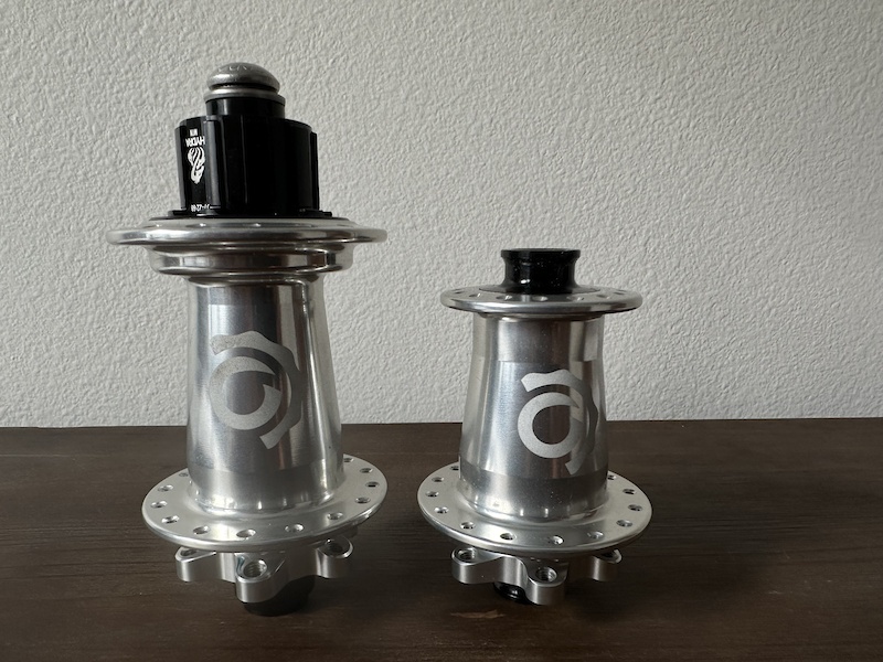 2023 Industry Nine Hydra SS DJ Set For Sale