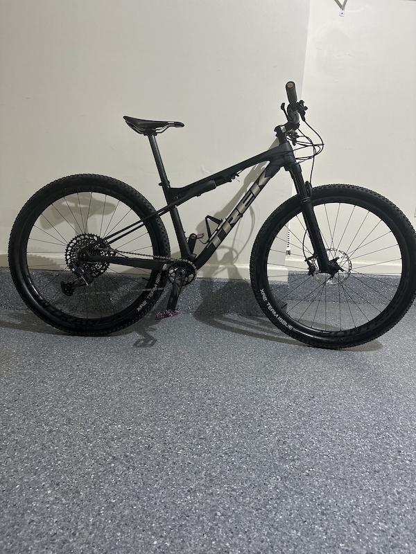 2021 Trek Supercaliber 9.8. Medium For Sale