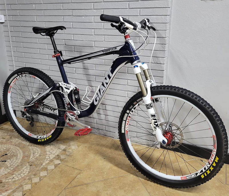 2011 Giant Trance X 26 Hope wheelset, dropper For Sale