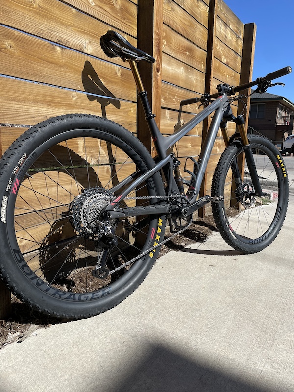 2022 Pivot Mach 4 SL - Large For Sale