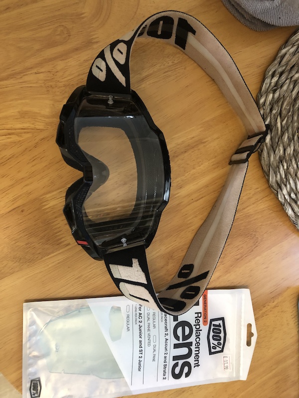 100% accuri 2 goggles For Sale