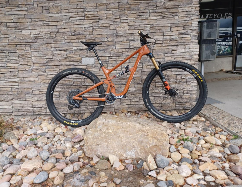 2023 Medium Revel Rascal Custom Build Carbon Wheels For Sale