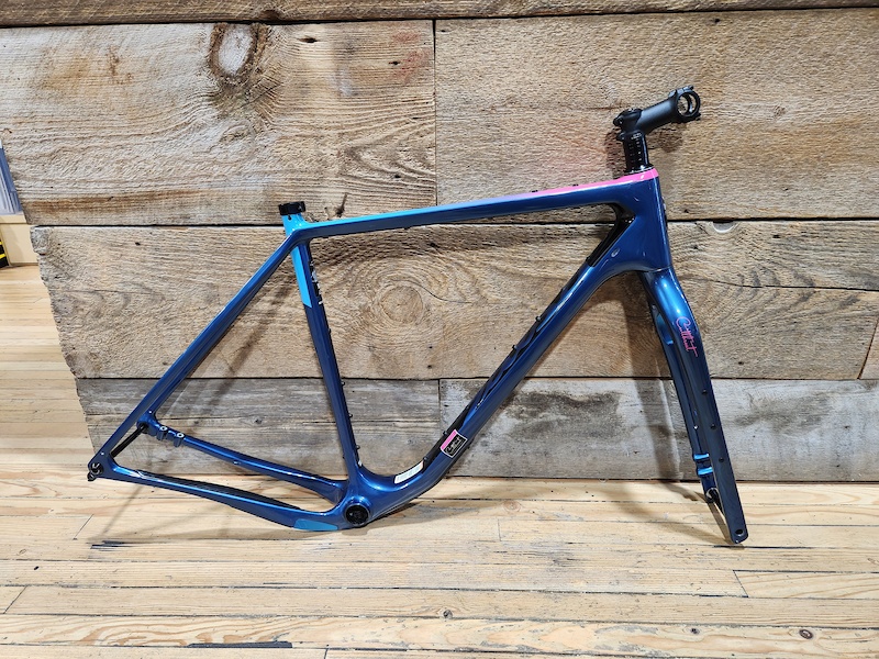 2023 Salsa Cutthroat Frame 58cm For Sale