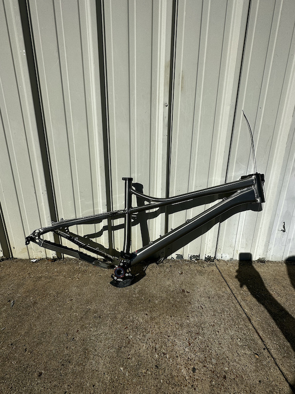 2022 Banshee Enigma Frame size Large For Sale