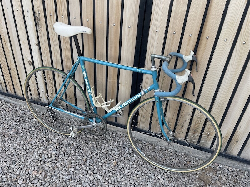 Vintage Bianchi Road bike Teal Blue For Sale
