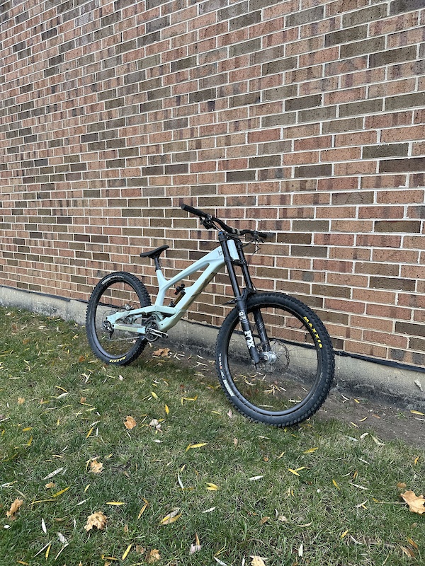 2021 YT Tues XXL 27.5 Dream Spec For Sale