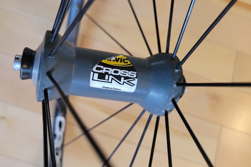 Mavic CrossLink front wheel For Sale