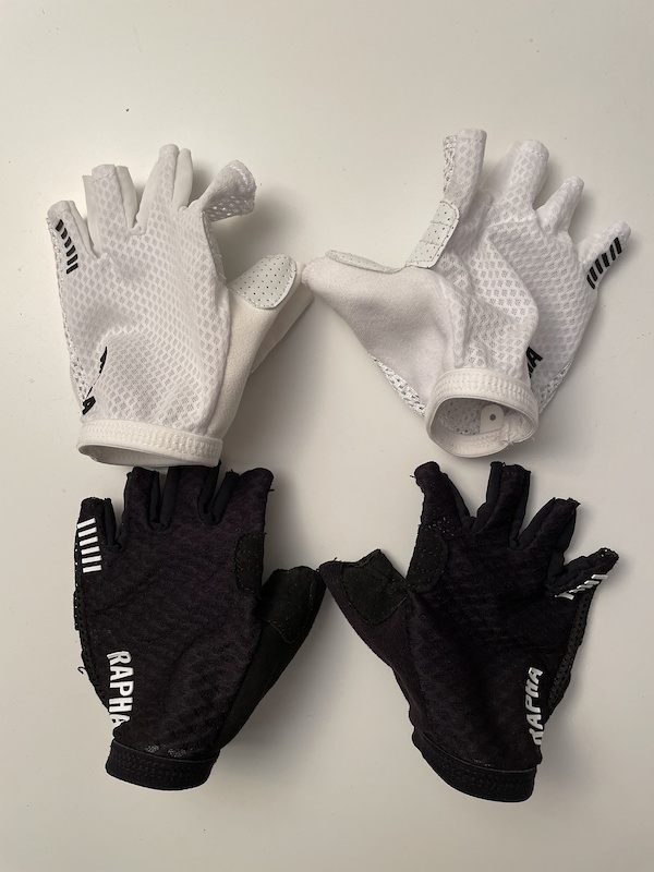 2018 Rapha Lightweight Race Mitts (gloves); size Medium For Sale