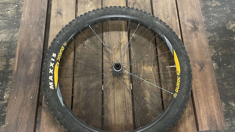 Sun Ringle duroc wheel with shimano hub and dhf tire For Sale