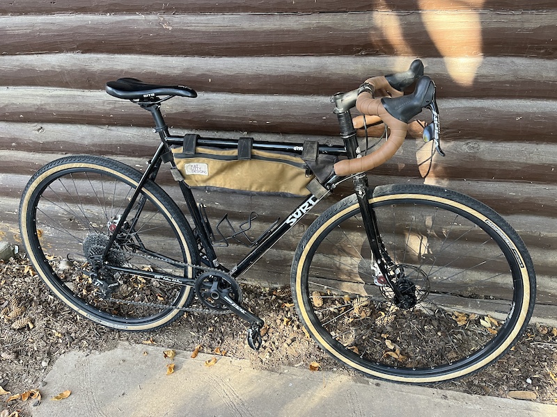 2022 54 CM Surly Straggler w/ custom bag For Sale