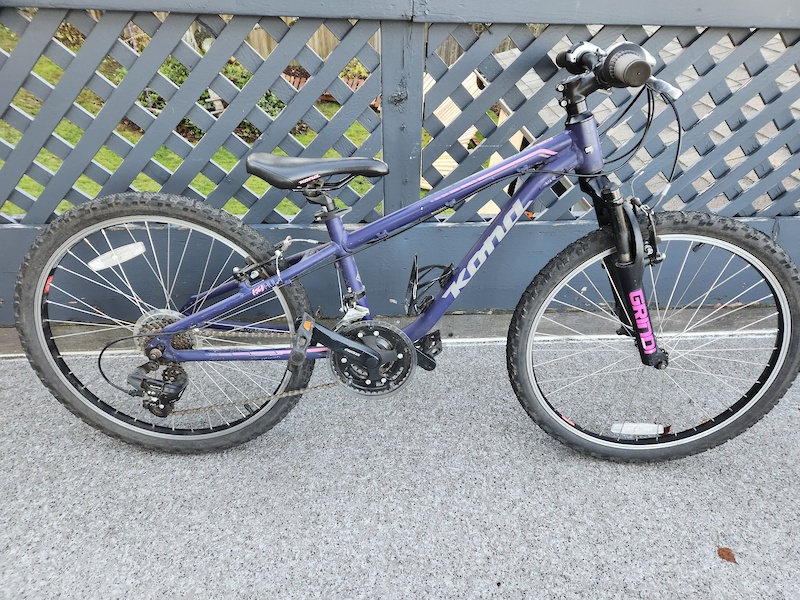 2019 Kona Hula 12" frame, 24" wheel, 21 speed For Sale