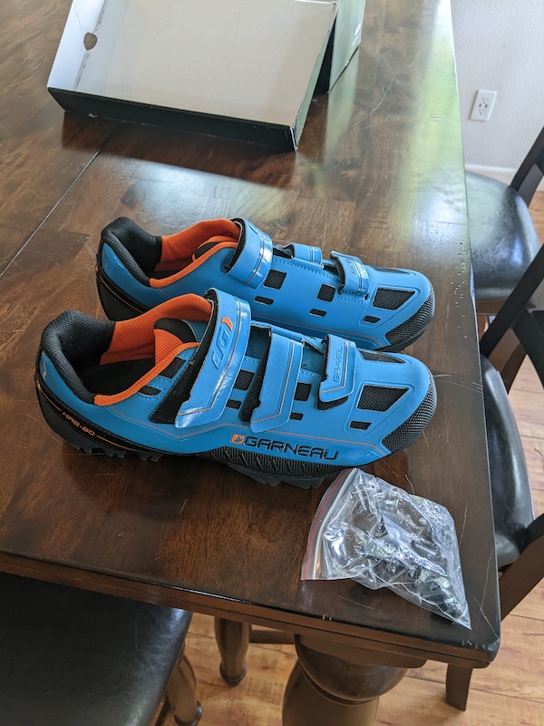 2021 LG Mountain Bike Shoes, Sapphire 43 EU, BNIB For Sale