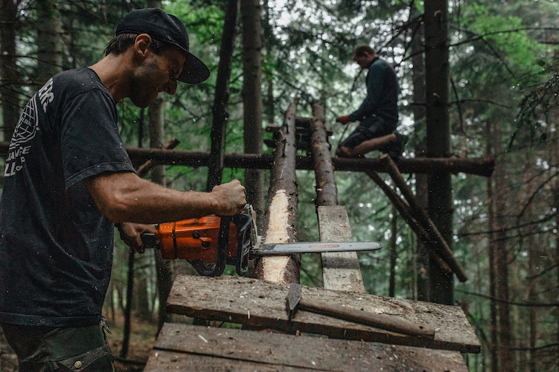 Video: Hardtail Hucking by Banan725135650 - Pinkbike