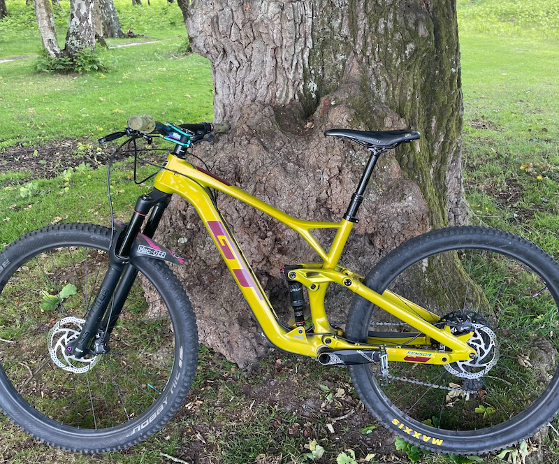 2020 gt sensor carbon elite M For Sale