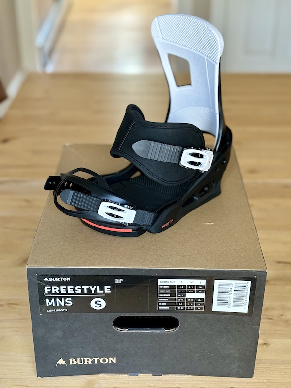 Burton Freestyle Bindings, SM, New in Box For Sale
