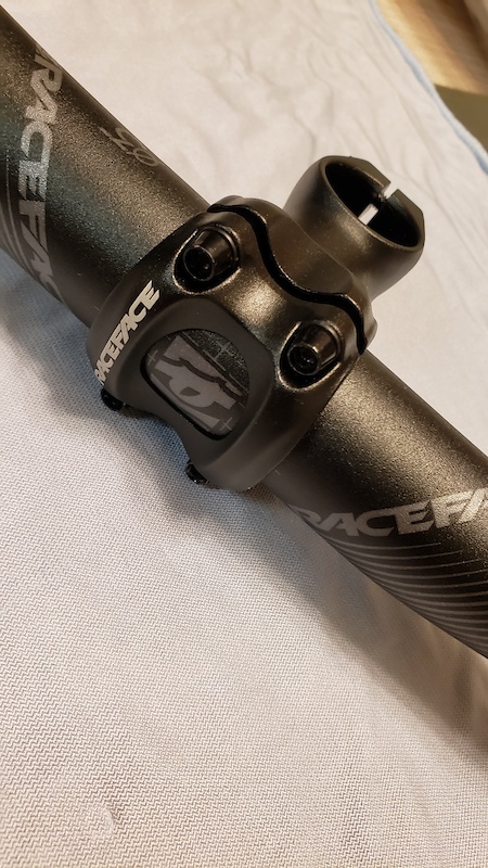 2022 Race face AEffect R Bars 780 mm and Stem 50 mm For Sale