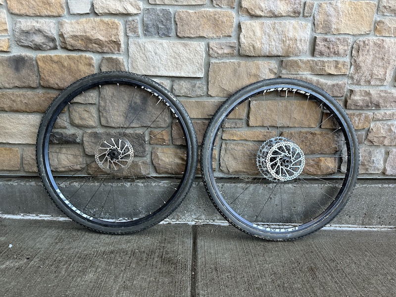 2018 Multiple sets of Psimet handbuilt tubular cx wheels For Sale