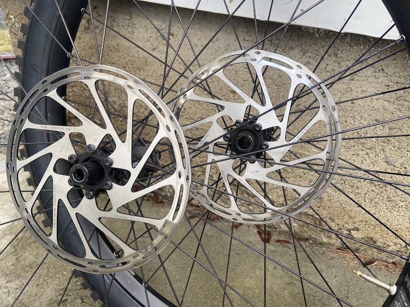 2021 2 Sram Centerline brake rotors 200 6bolt For Sale