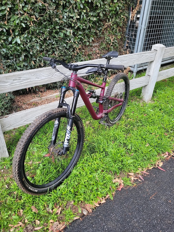 2022 Specialized Status S2 140 For Sale