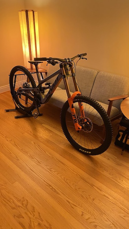 2021 Pivot Phoenix For Sale