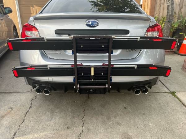 2020 1Up Heavy Duty 2” Double Bike Rack Anodized Black For Sale