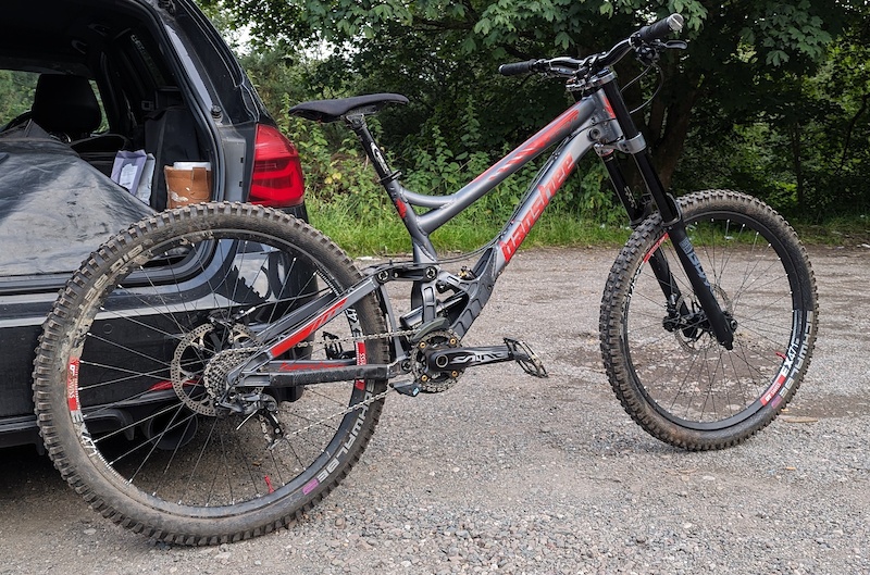 2018 Price drop Banshee Legend XL 27.5 For Sale