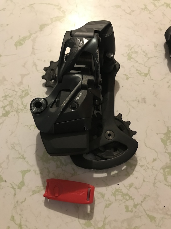 2022 Low mileage Sram XX1 axs rear derailleur and shifter For Sale
