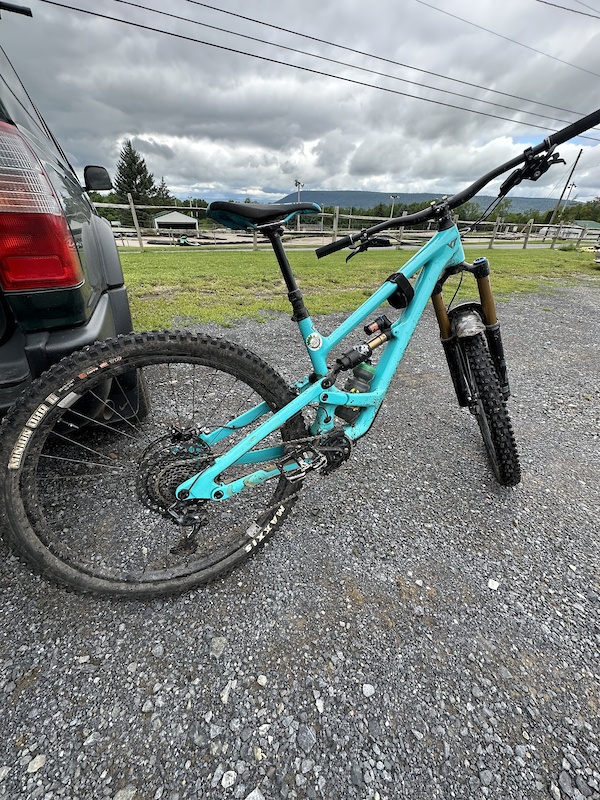 2022 YT Capra Core 4 29” For Sale