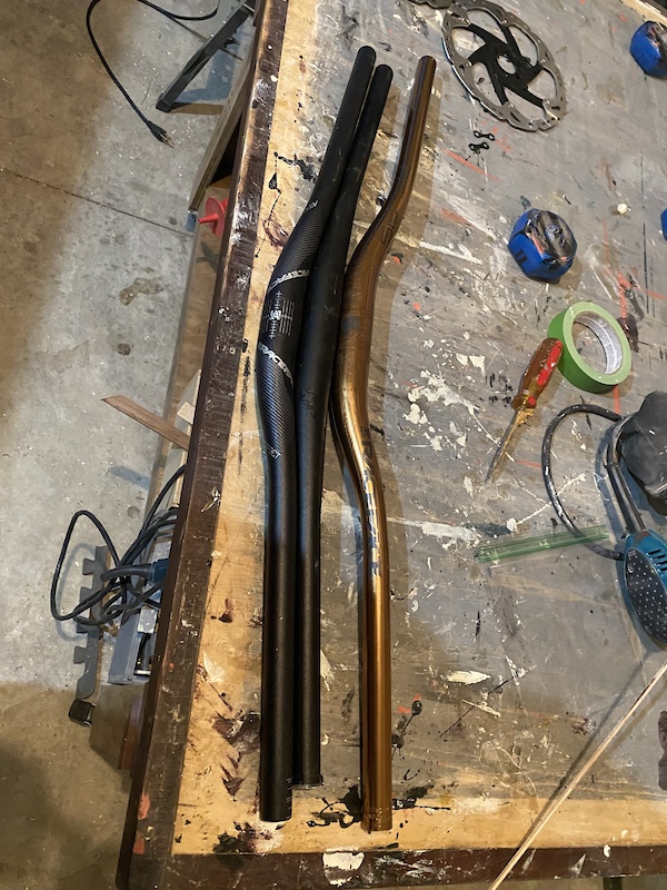 2018 Race face atlas - 3 sets! For Sale