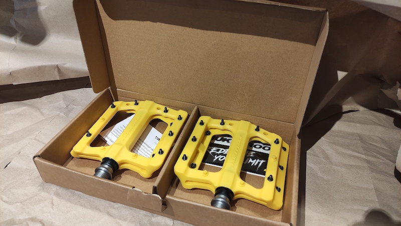 NUKEPROOF Neutron EVO Pedals - Yellow For Sale