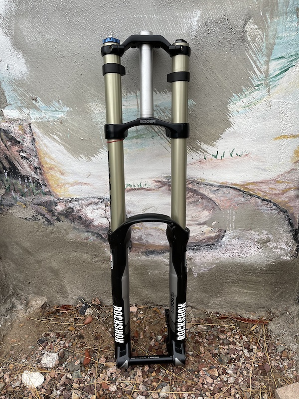 2014 Rockshox Boxxer R2C2 Air 26” 200mm For Sale
