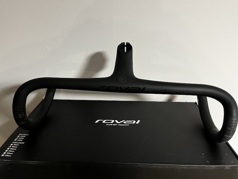 2022 Roval Alpinist Cockpit 420/90 For Sale