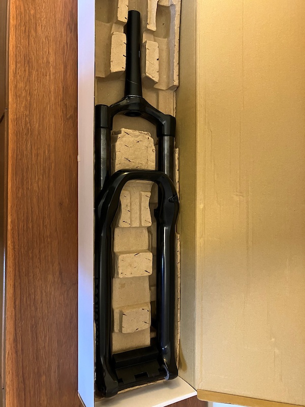 2022 ROCKSHOX 35 Silver R, 150 mm travel For Sale