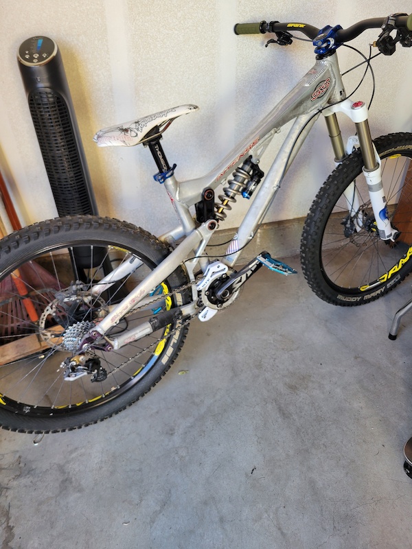 2009 Intense slopestyle med For Sale