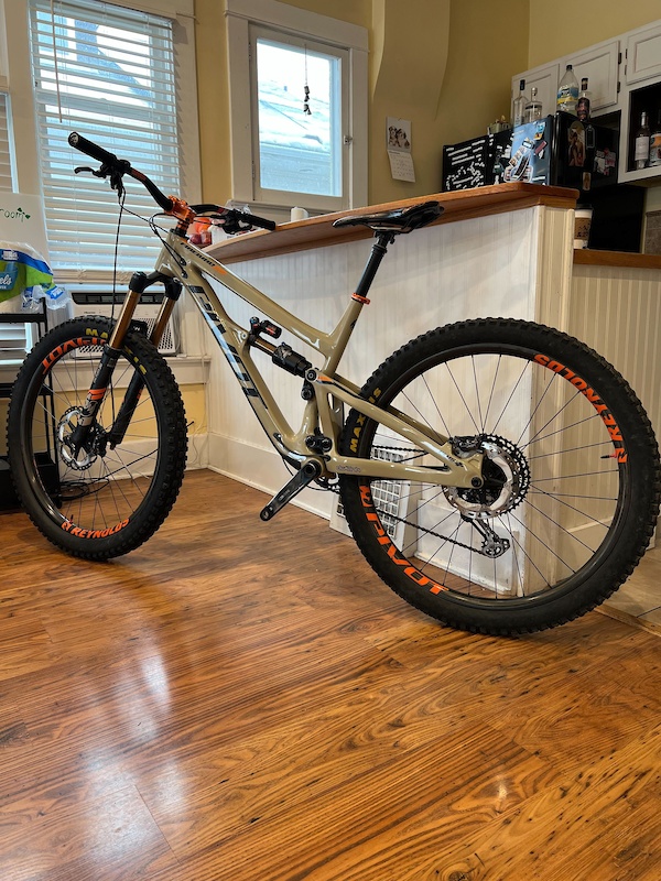2021 Pivot Firebird Large For Sale