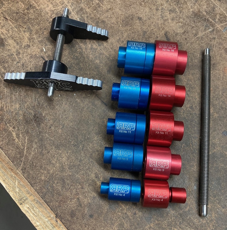 Suspension bearing adapters with press handle For Sale