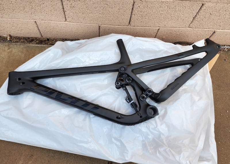 2023 *new Pivot Mach 6 For Sale