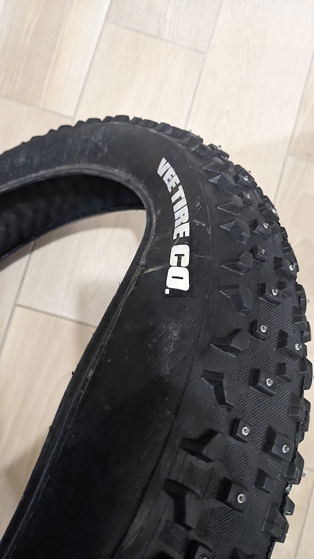 Vee Rubber 26x4.8 SnowShoe XL 26.4.8 45N concave stud For Sale