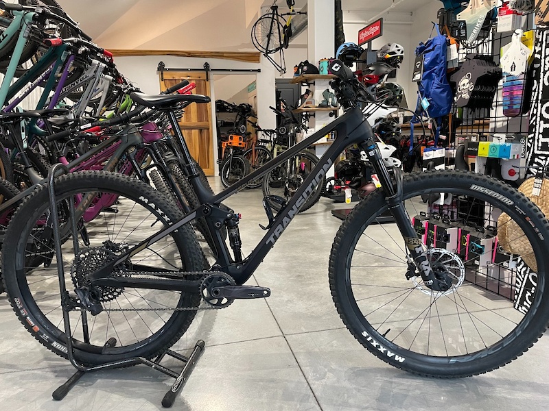 2023 Transition Spur Medium GX Raw (Black) For Sale