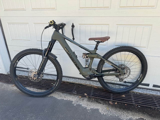 2022 Medium Transition Repeater EP8 w/ PUSH 11.6 shock For Sale