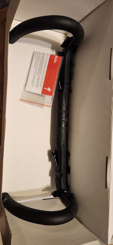 2022 S-works shallow bend carbon handlebars, 38cm For Sale