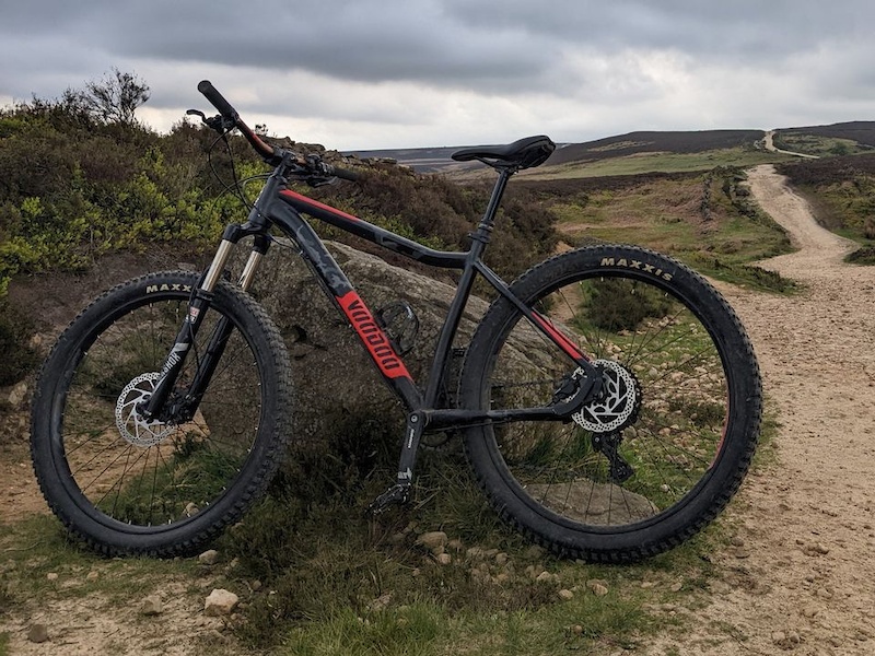 Voodoo Mambo medium 120mm hardtail with dropper For Sale