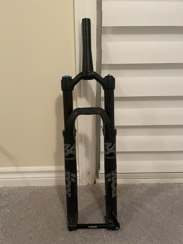 2020 130mm Fox 34 29 Boost Fork w/ Syncros Fender For Sale