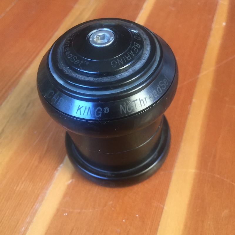 Chris King 1.5 > 1-1/8 Devo reducer headset (976) For Sale